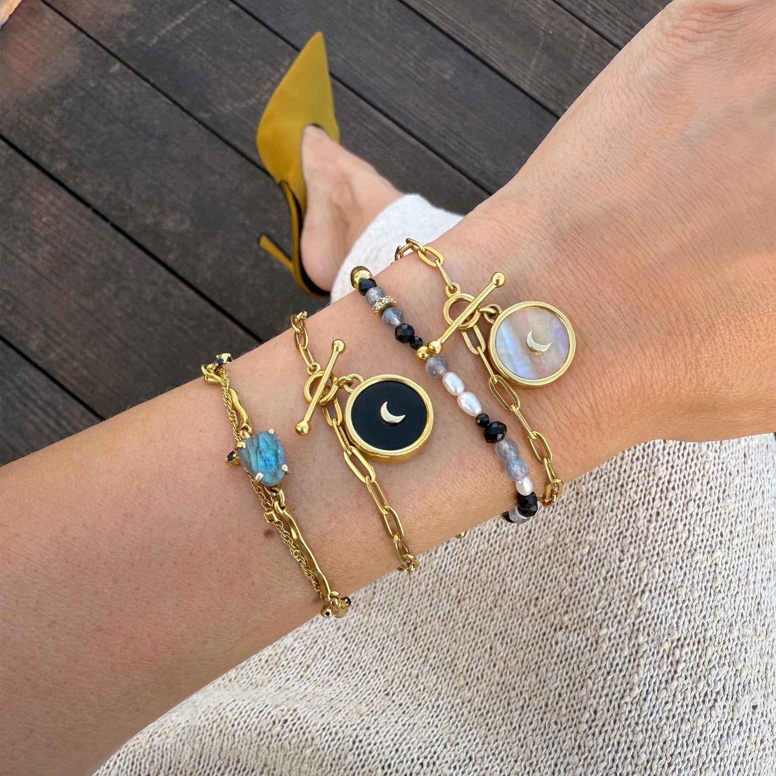 Raw Crystal Bracelet - Flow Labradorite – Moon Magic